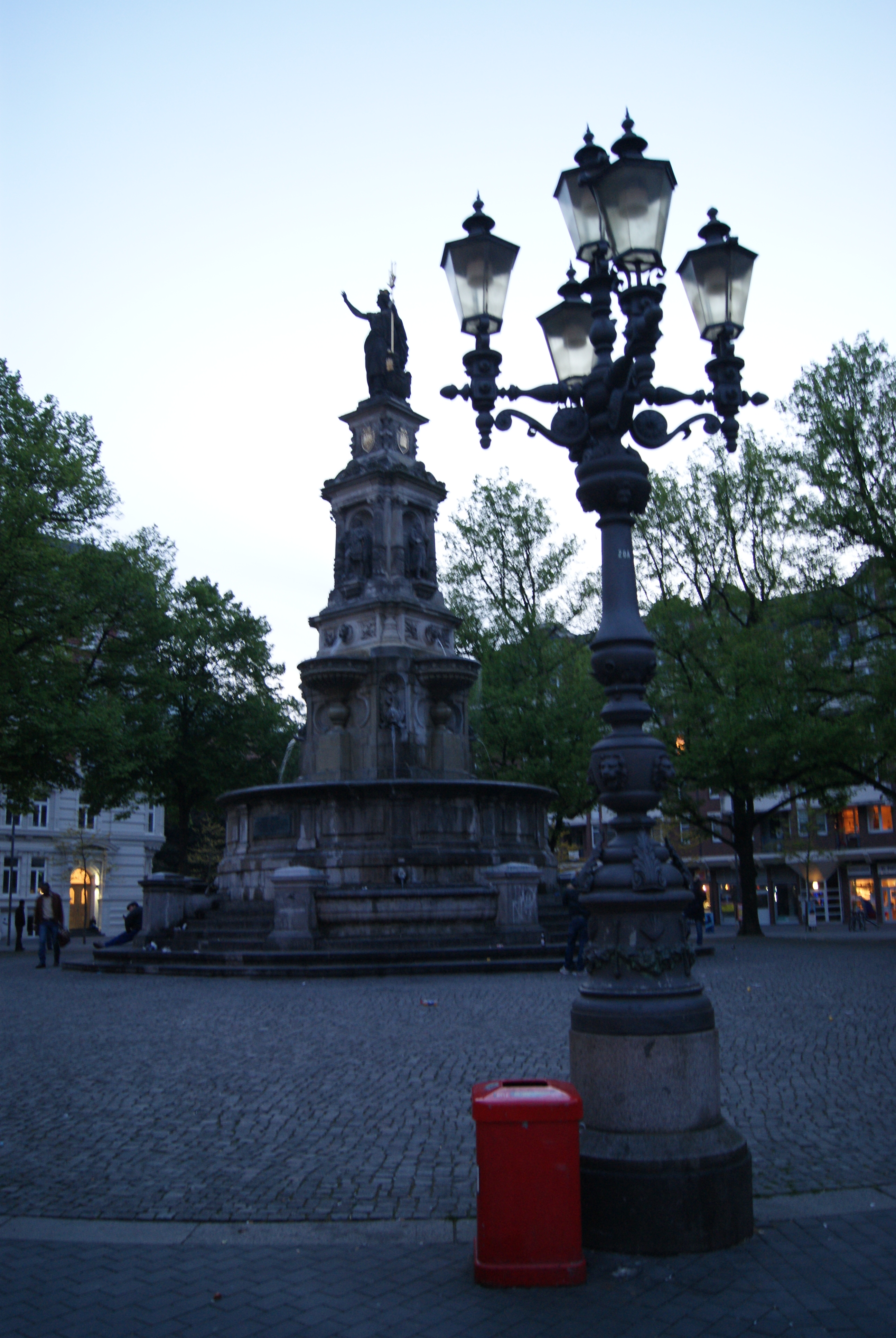 Hansaplatz - Hamburg | Platz, Park