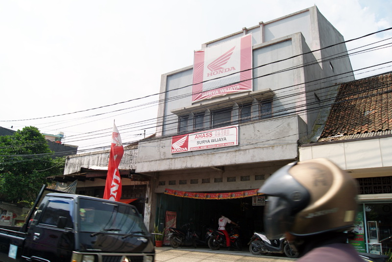 Surya Wijaya Motor - Ahass Honda - Bandung