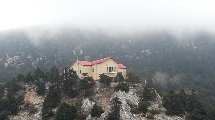 Καταφύγιο Μπάφι - Πάρνηθα