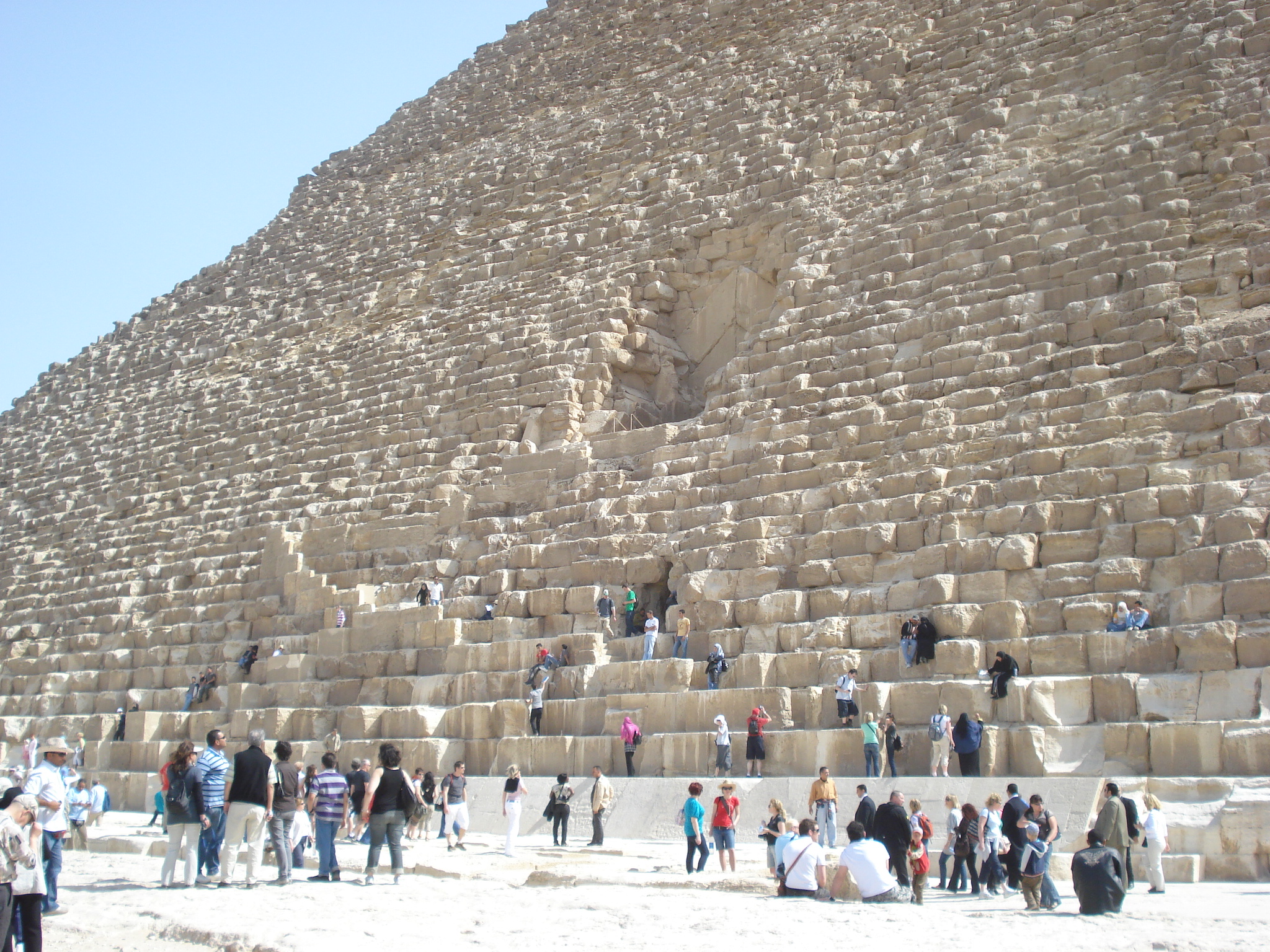 Entrée de la pyramide de Khéops - Гиза