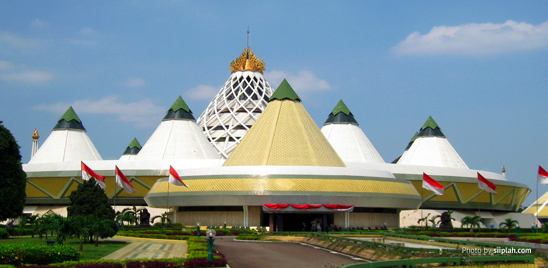 Taman Mini Indonesia Indah (TMII) - Jakarta