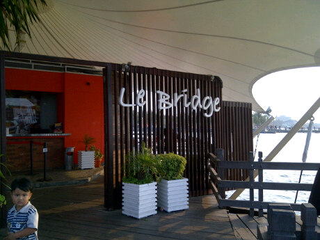 Le Bridge Restaurant Ancol