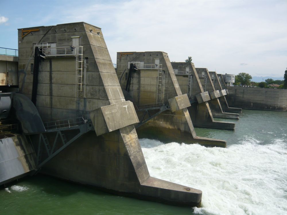 Barrage de retenue de la Roche de Glun