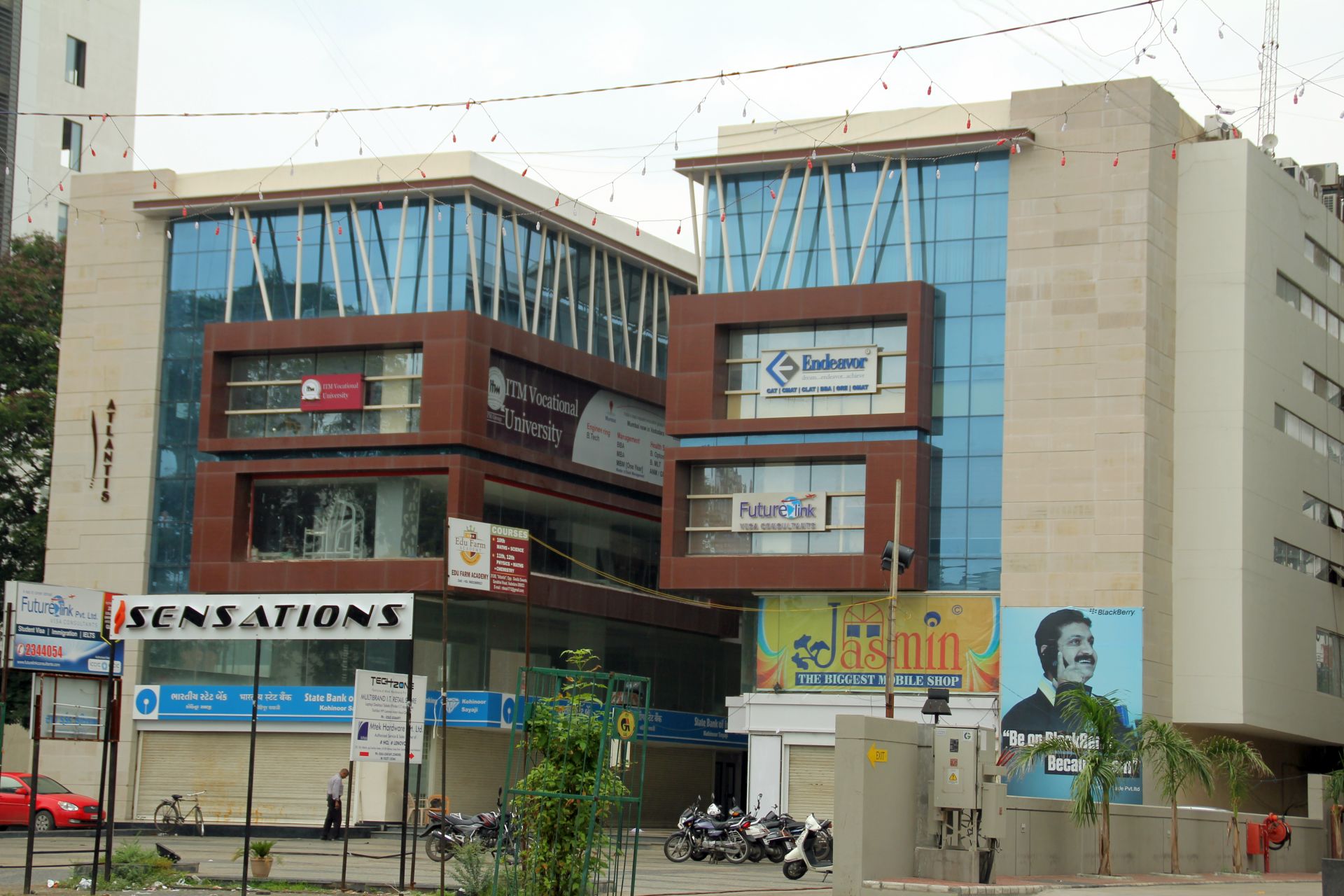 Atlantis - Vadodara | office building, shopping mall