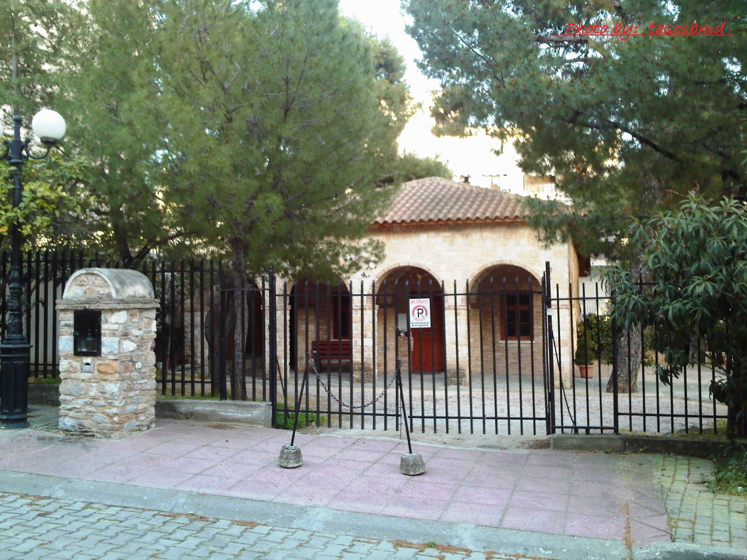 Ι.Ν. Αγίου Γεωργίου (Πεύκης) - Πεύκη