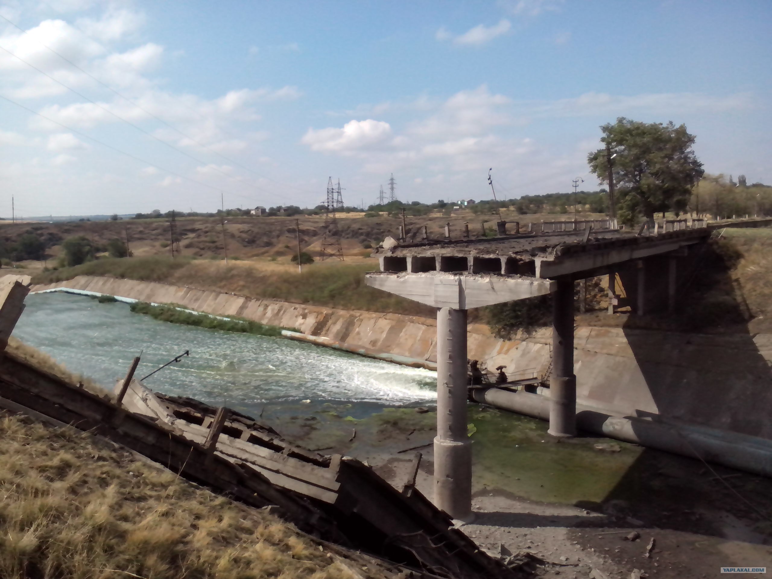 Ruins of Pavlopil bridge