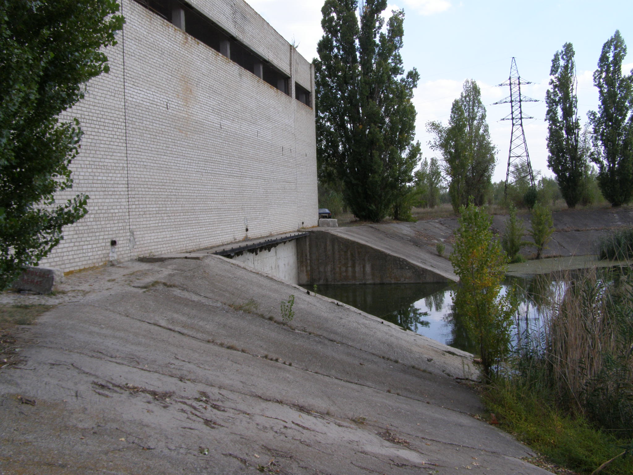 River Orel' and channel "Dnipro-Donbas" crossing