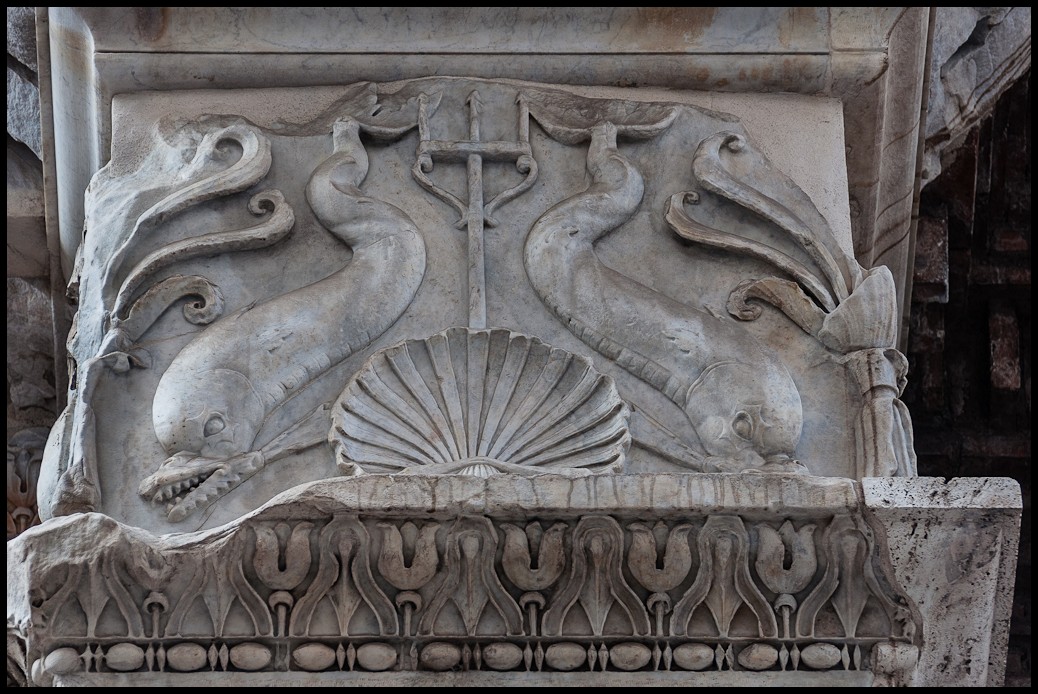 Basilica di Nettuno - Roma