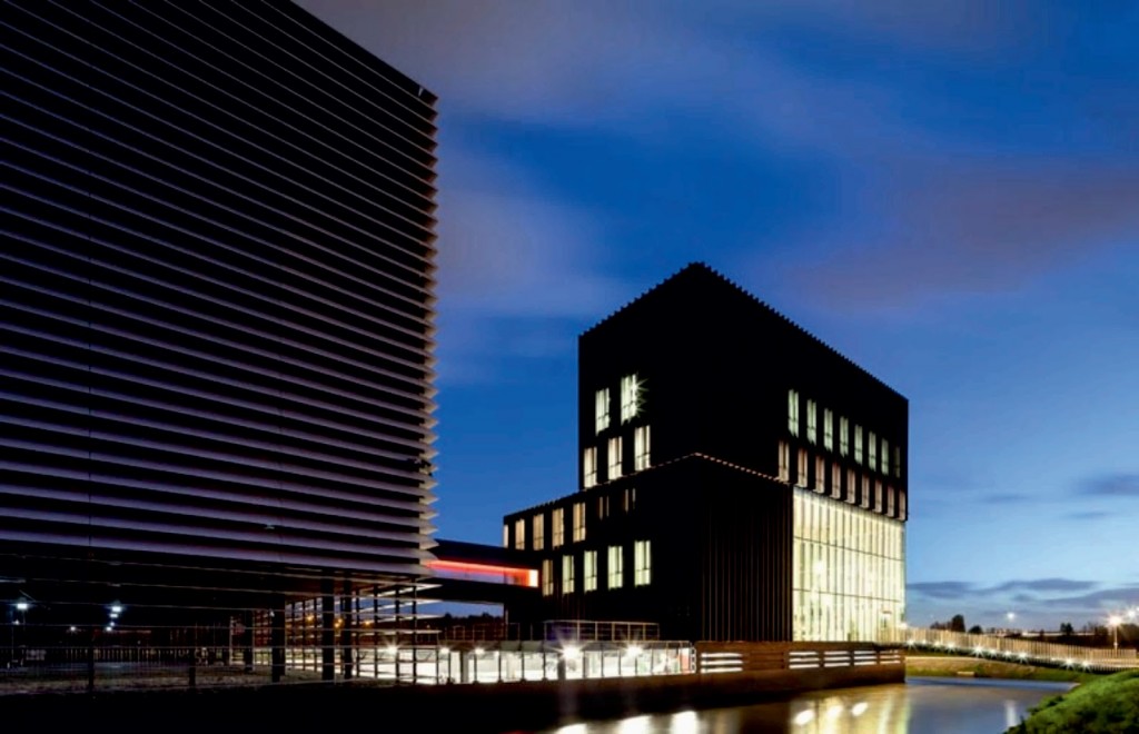 Equinix "AM3" Data Center (Amsterdam Science Park) Netherlands