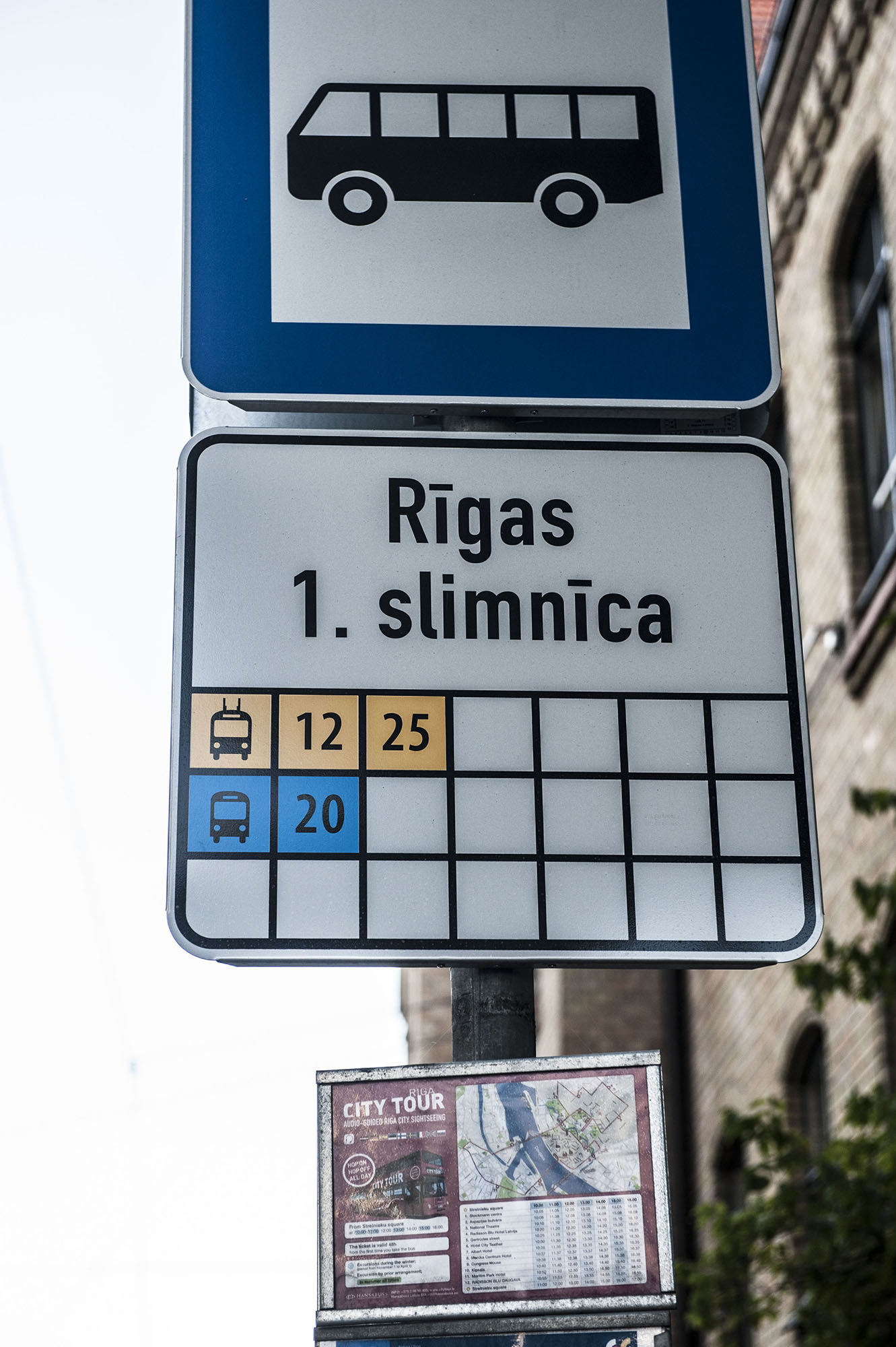 Trolleybus stop "Rīgas 1. slimnīca" - Riga