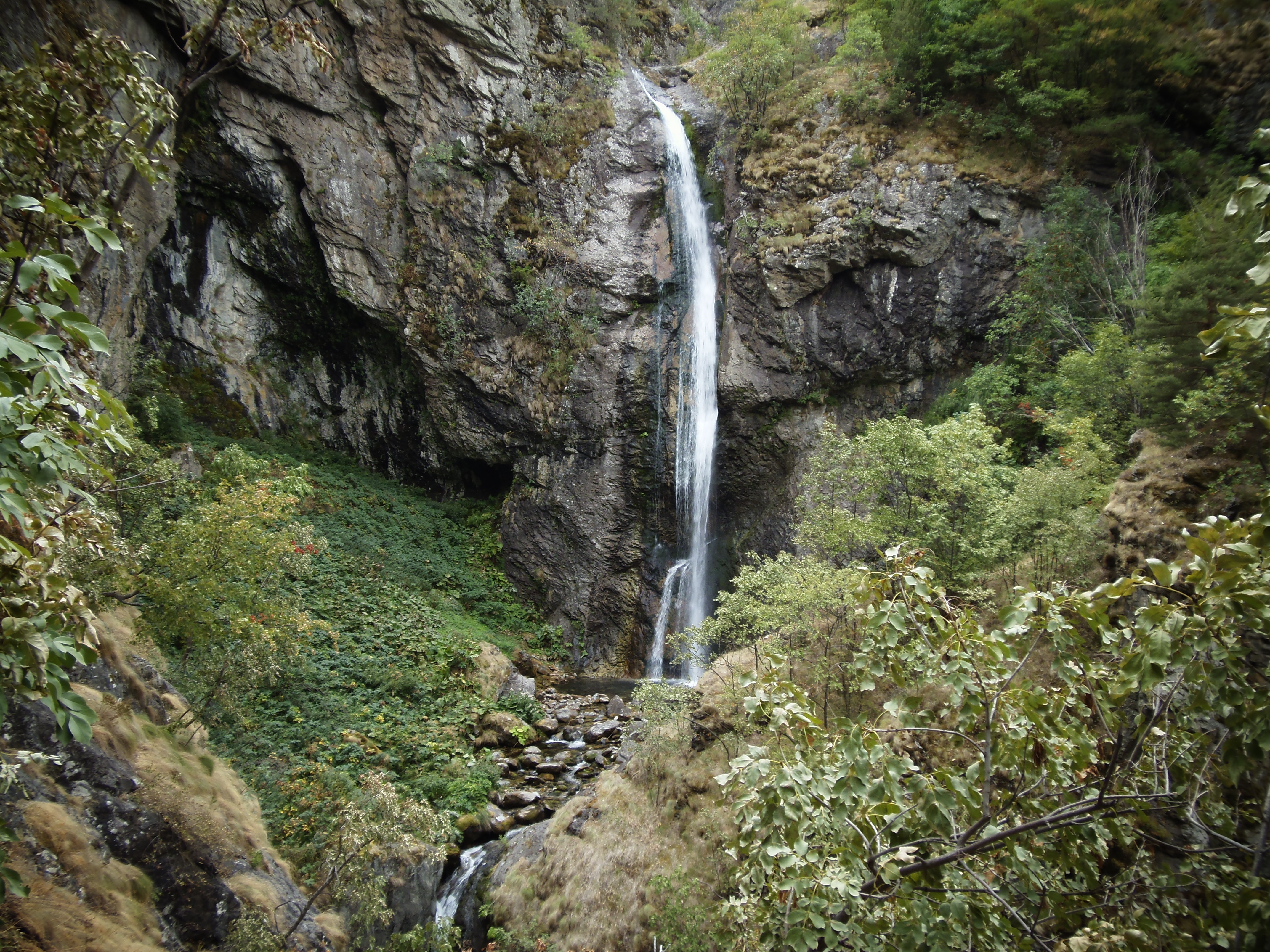Ovchartsi Waterfall