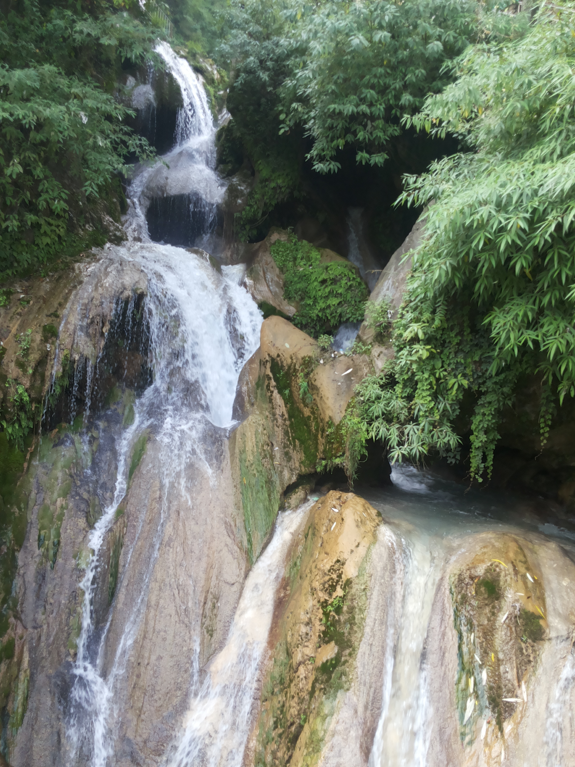 Kempty Falls - Mussoorie | waterfall, interesting place, tourist attraction