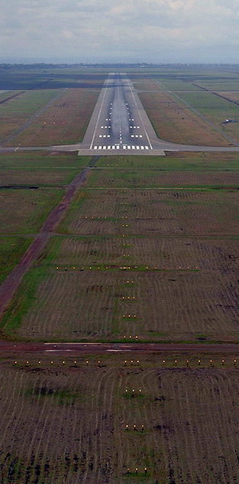 Runway 6/24 - Nairobi