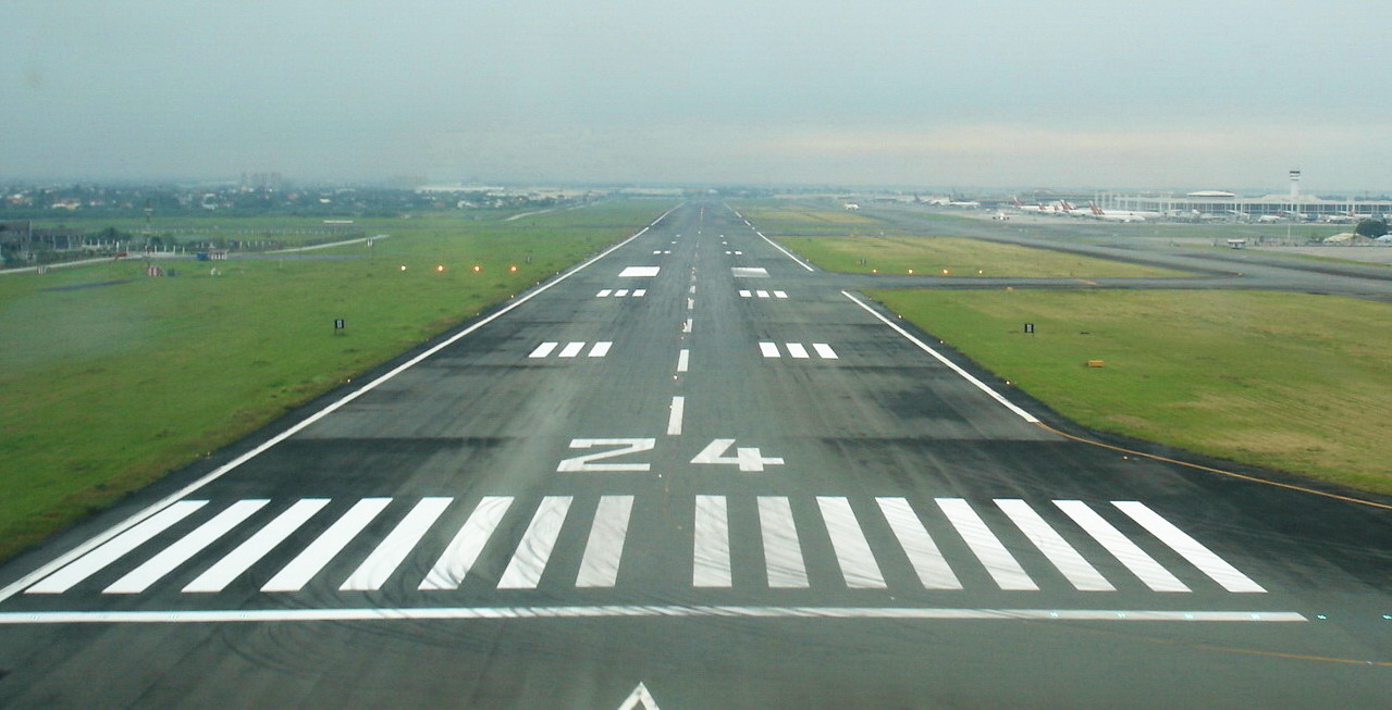 Ninoy Aquino International Airport Runway 06/24 - Pasay