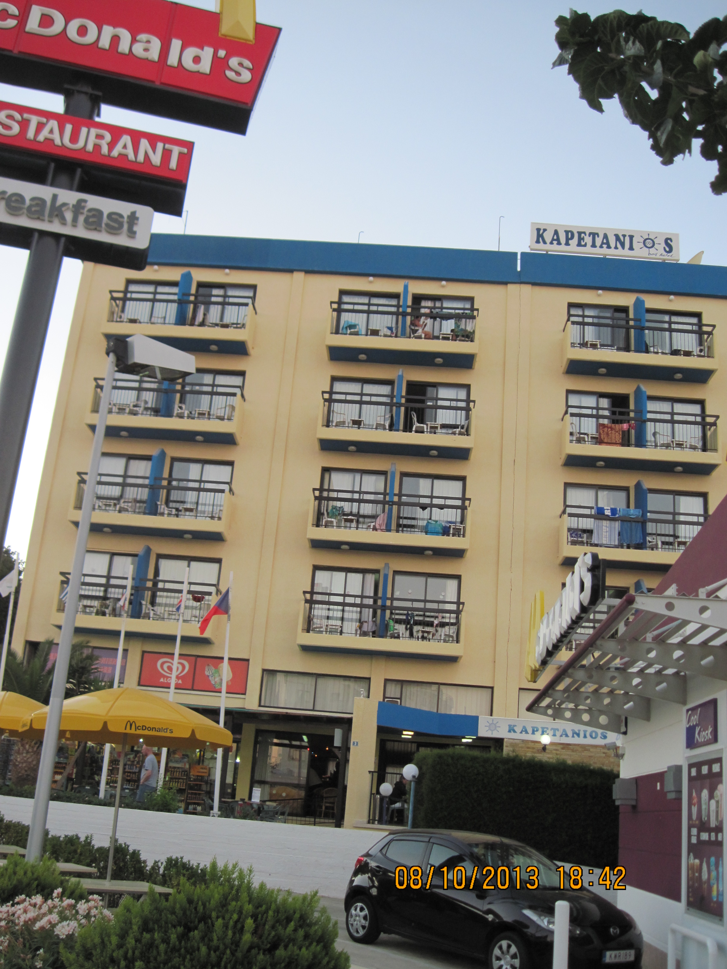 Kapetanios bay hotel 3*