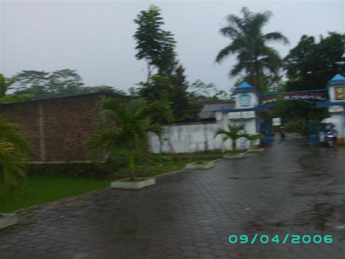 SMA Negeri 13 Semarang - Wonolopo