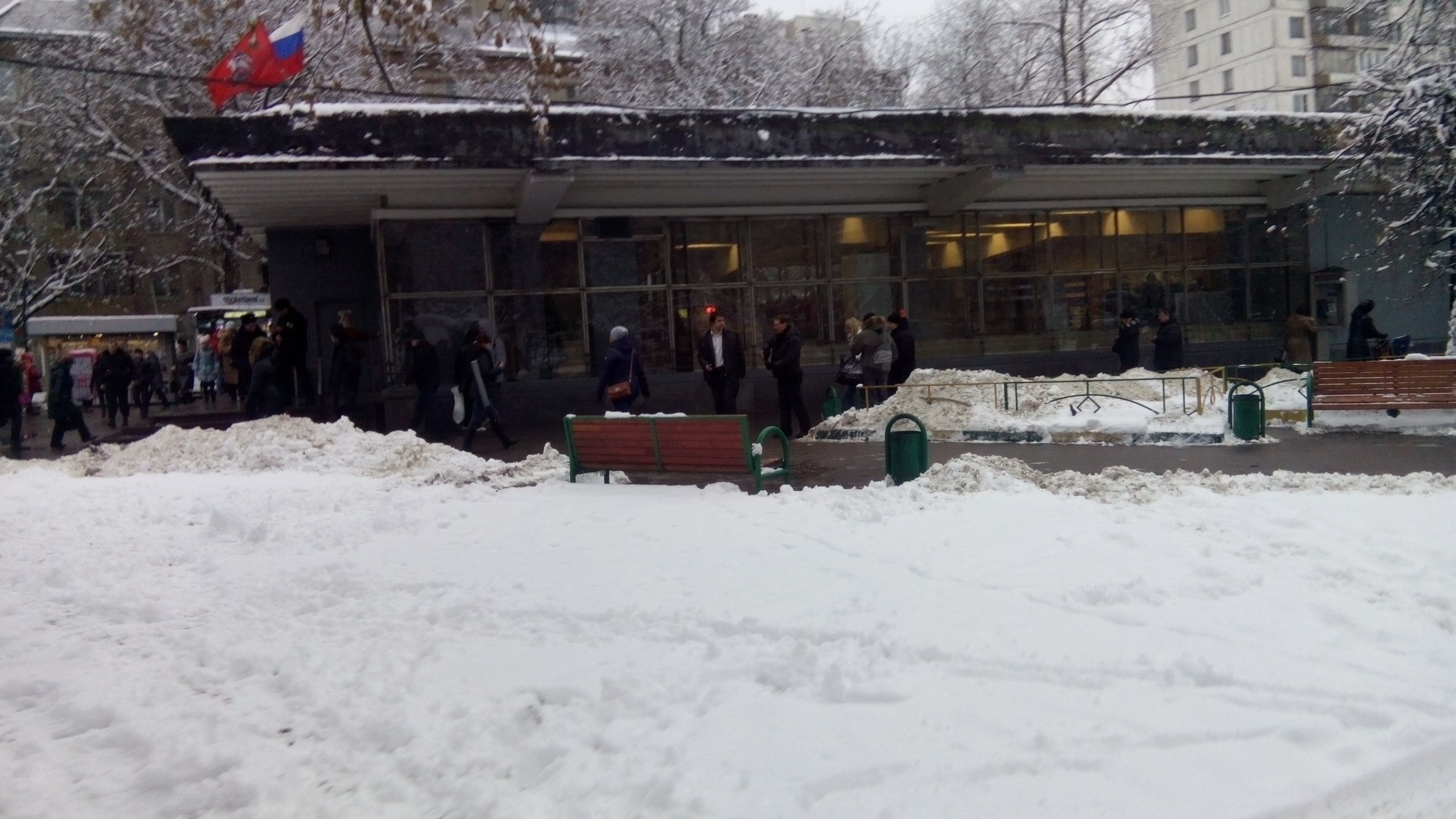 Southern entrance to Ryazanskiy Prospekt metro station - Moscow