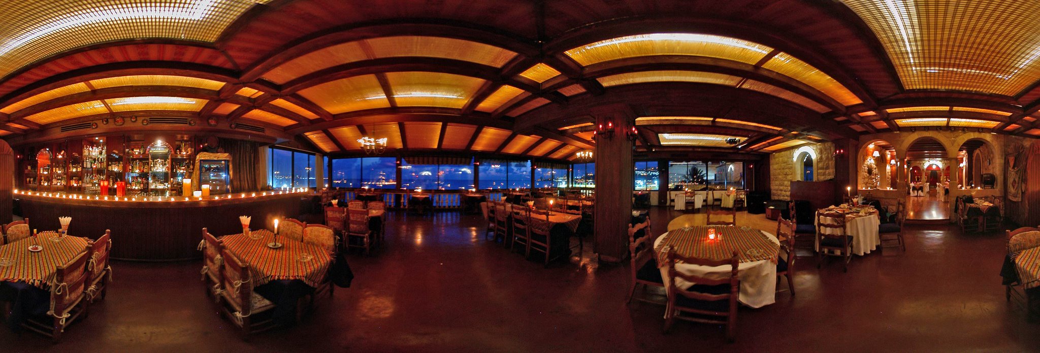 Les Tziganes Restaurant - Jounieh