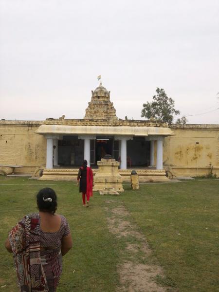 Shri Dharmanath Swamy Digambar Jain Temple