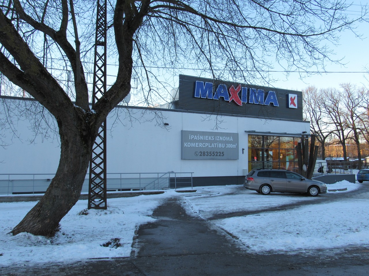 Shopping centre "Maxima X" - Riga Dzirciema Street, 51