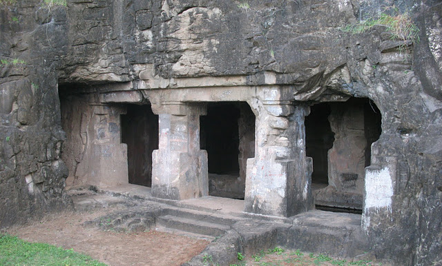 Patur Cave (protected monument)