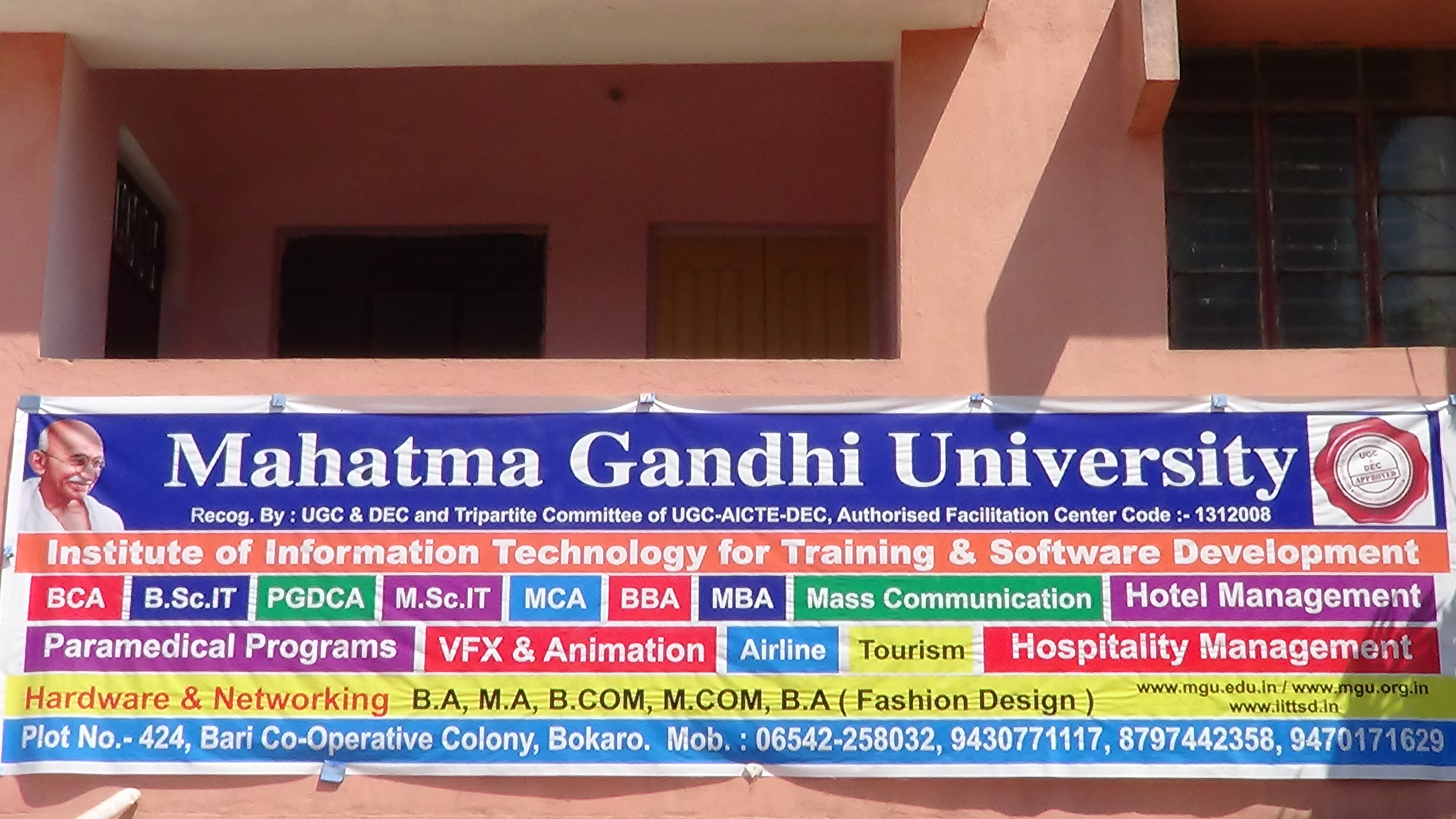Institute of Information Technology For Training and Software ...