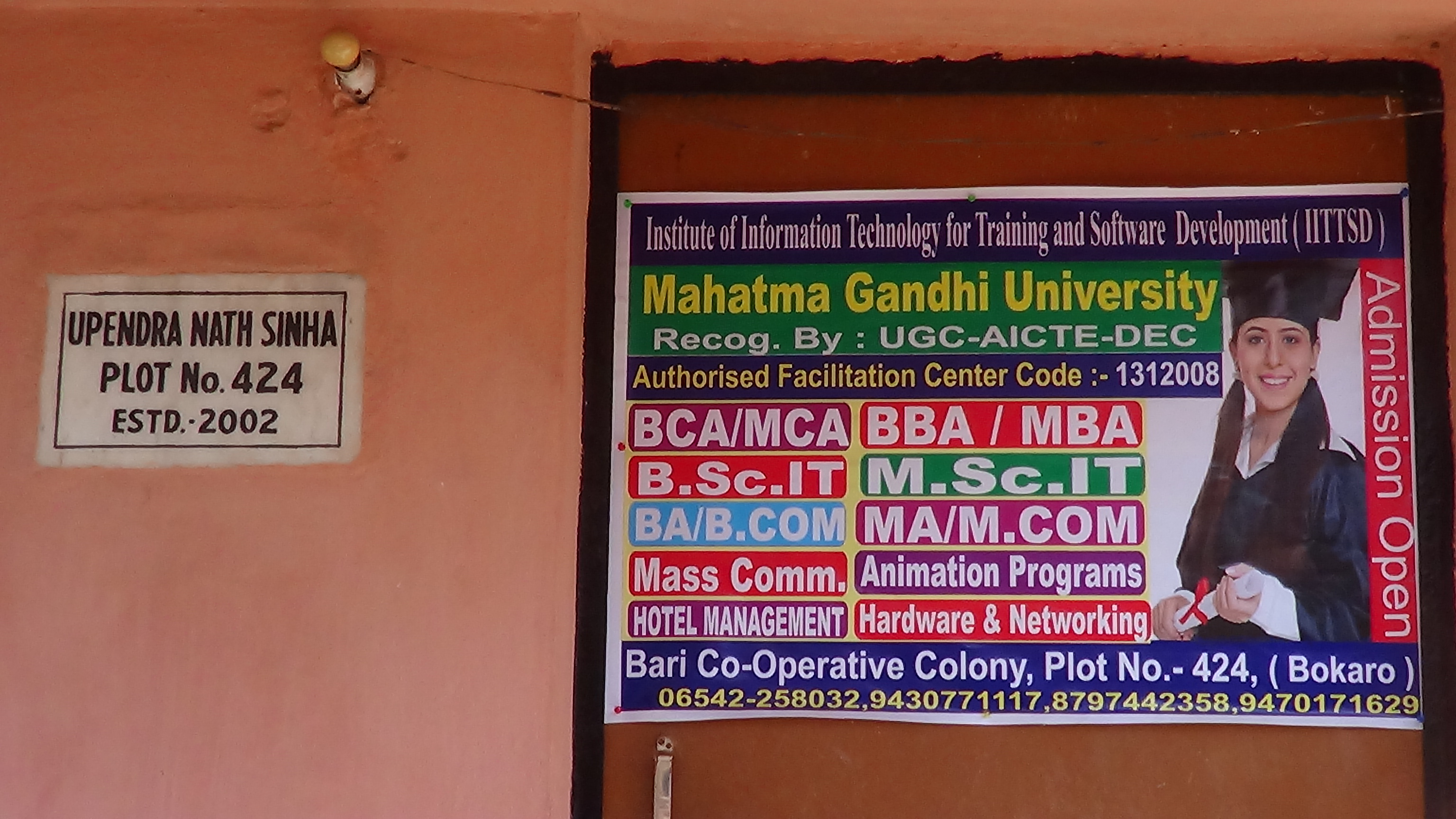 Institute of Information Technology For Training and Software ...