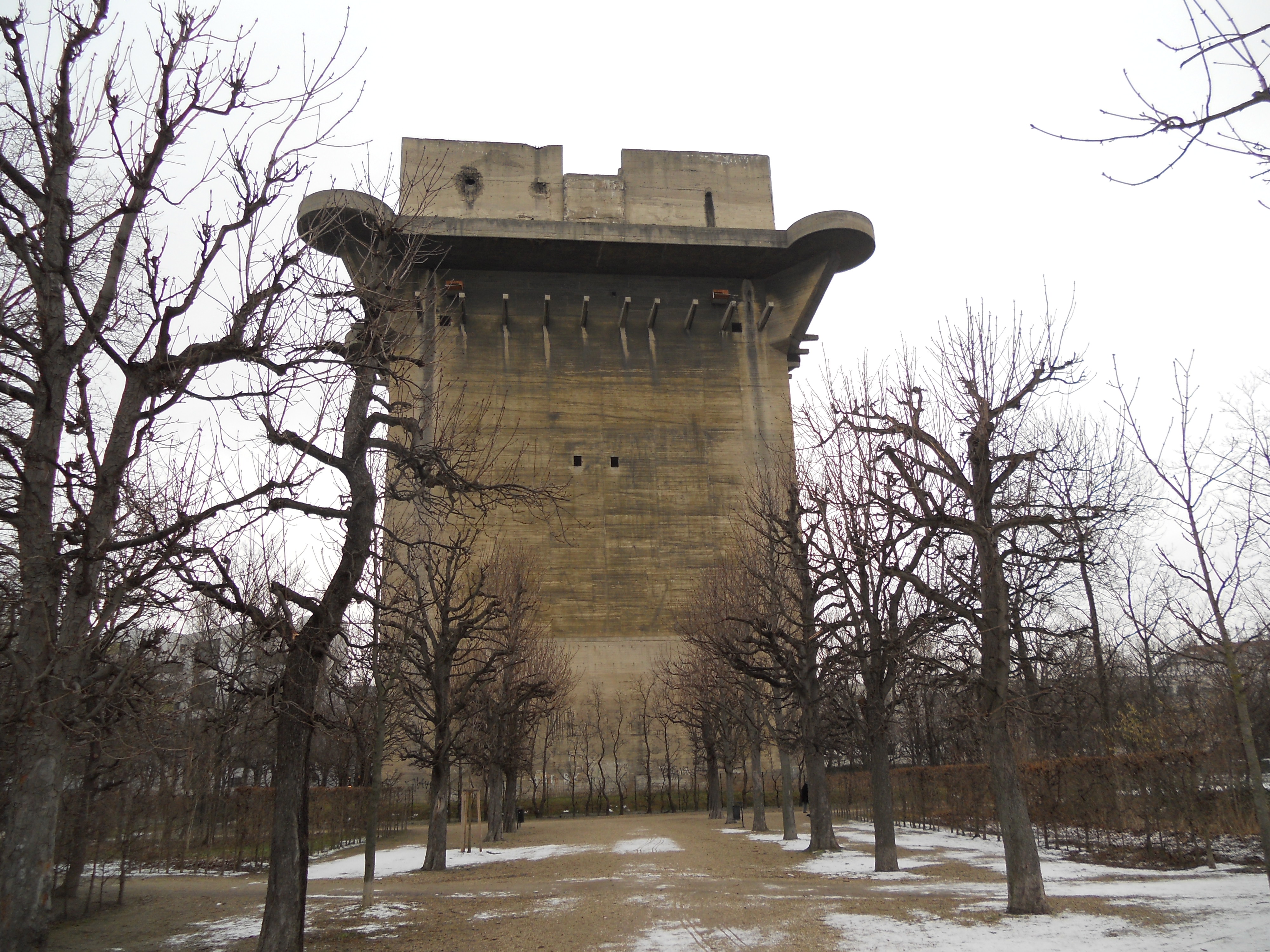 Flakturm (Flak Tower) - Vienna