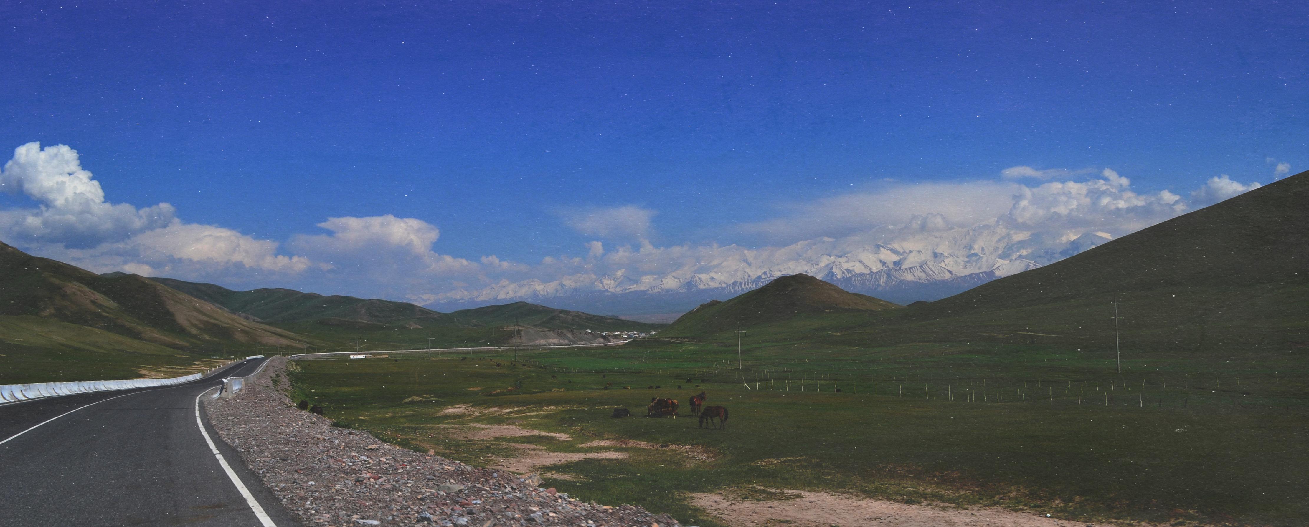 Sary-Tash (=Yellow Stone)