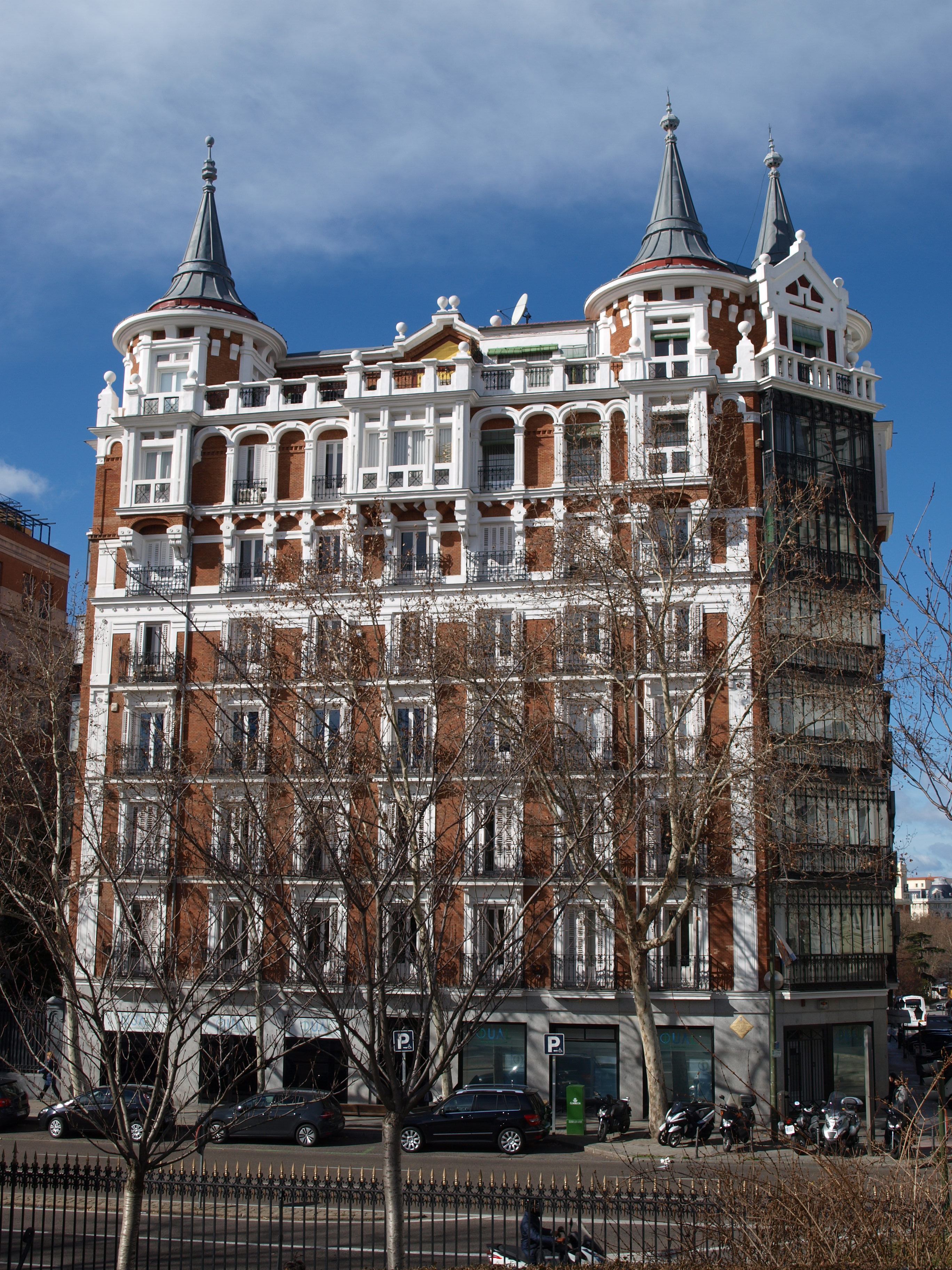 Calle de Alfonso XII, 32 - Madrid | edificio de apartamentos ...