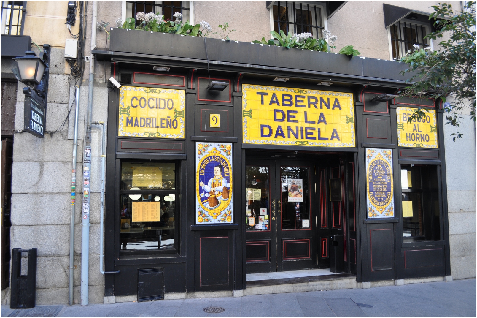 Taberna La Daniela Cuchilleros - Madrid | restaurante