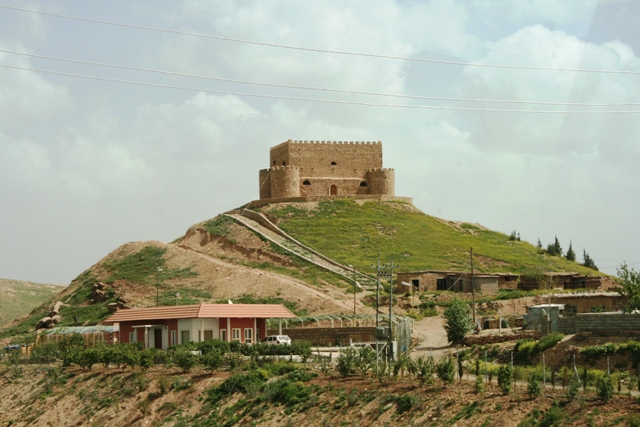 Khanzad Castle - banemam & geryawa village