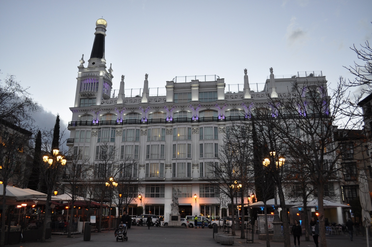 Hotel ME Madrid Reina Victoria **** - Madrid
