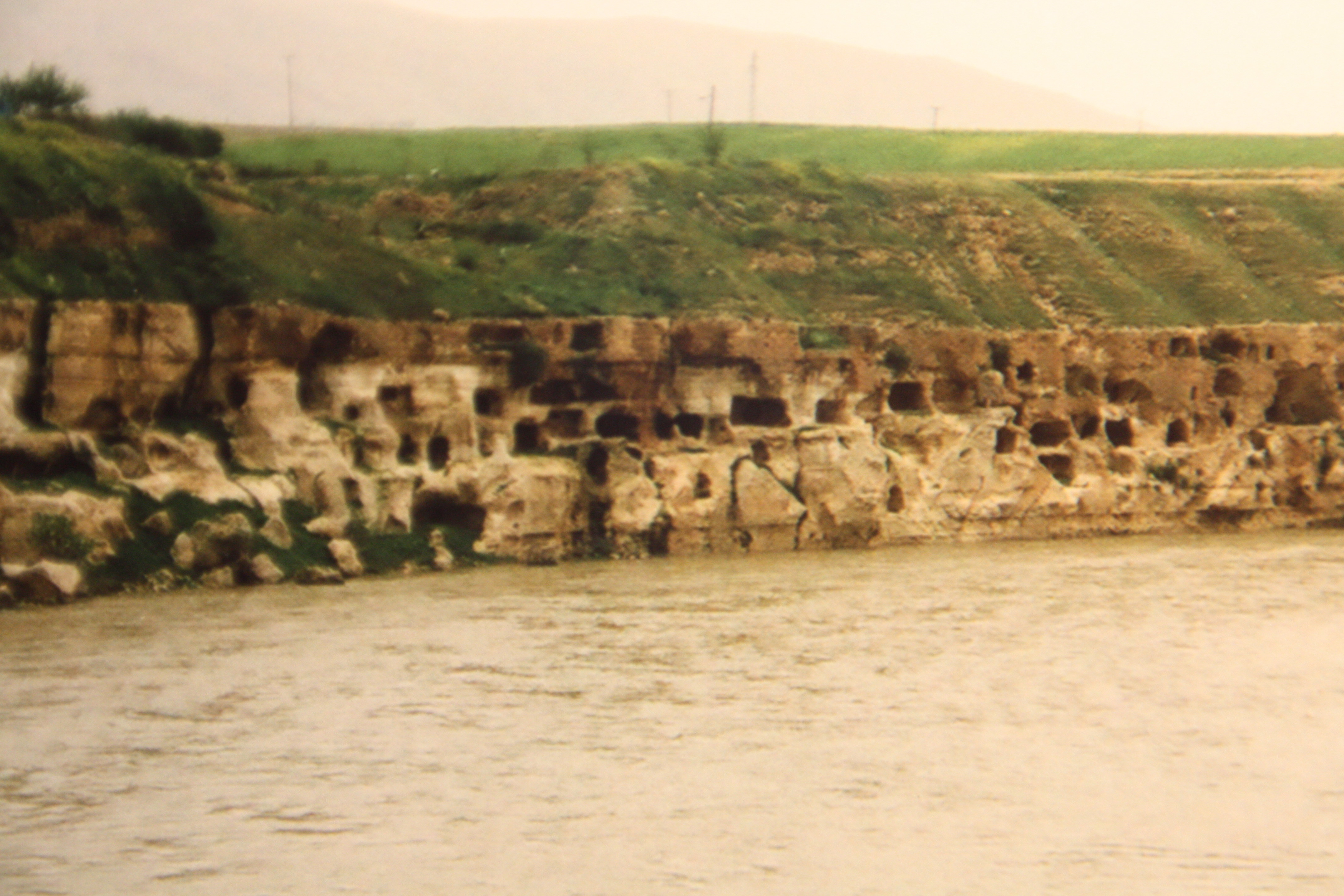 Caves - (old) Hasankeyf