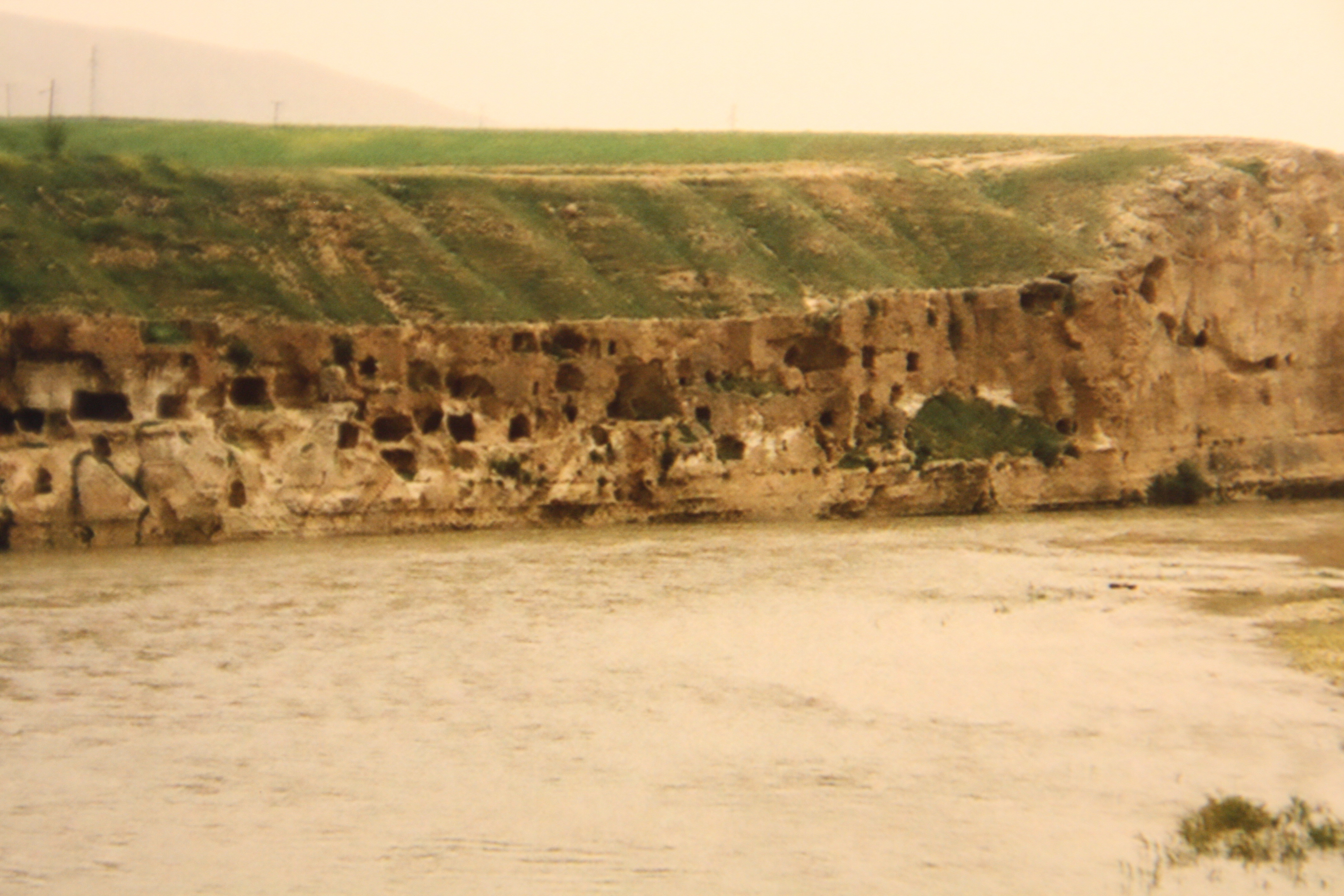 Caves - (old) Hasankeyf