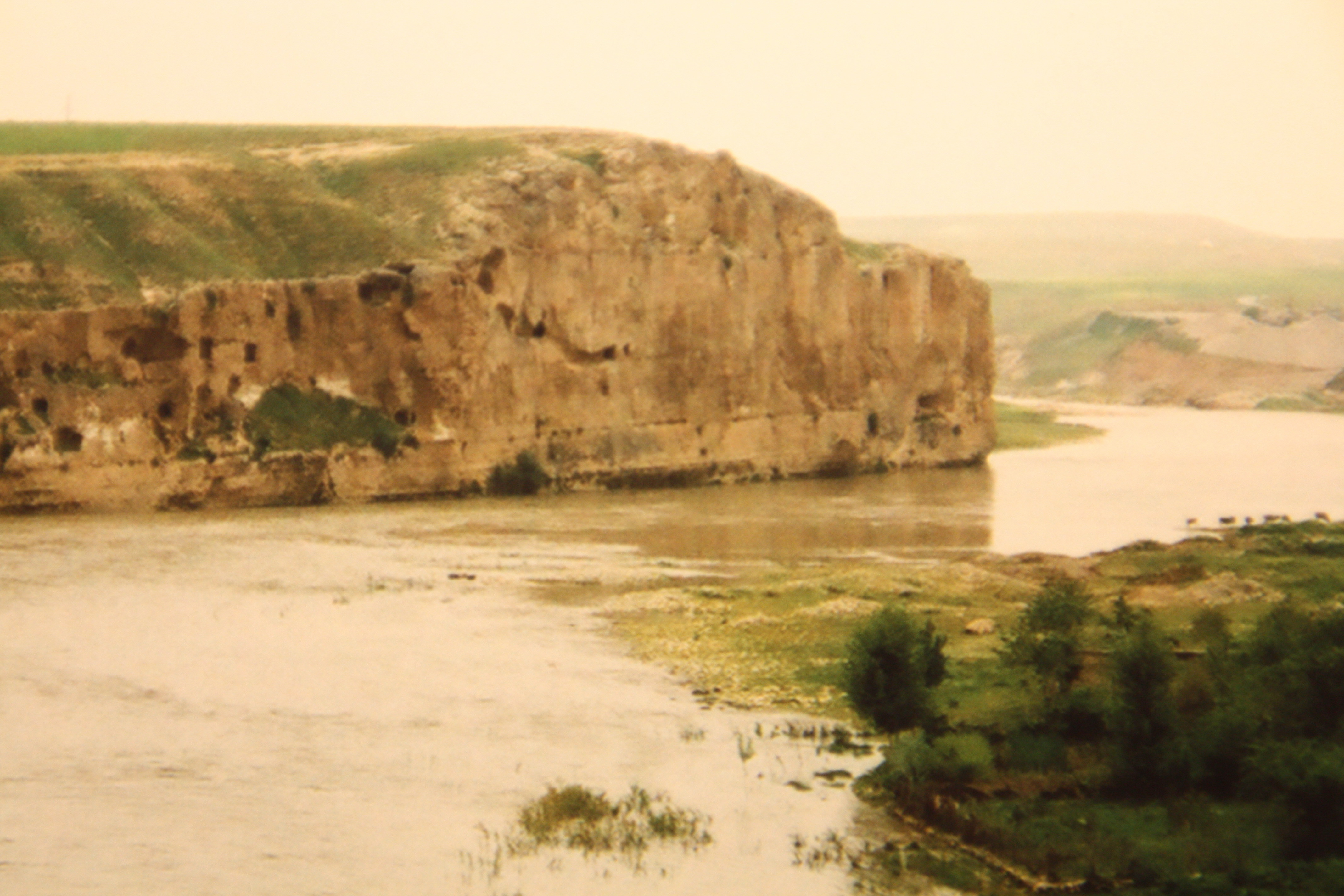 Caves - (old) Hasankeyf