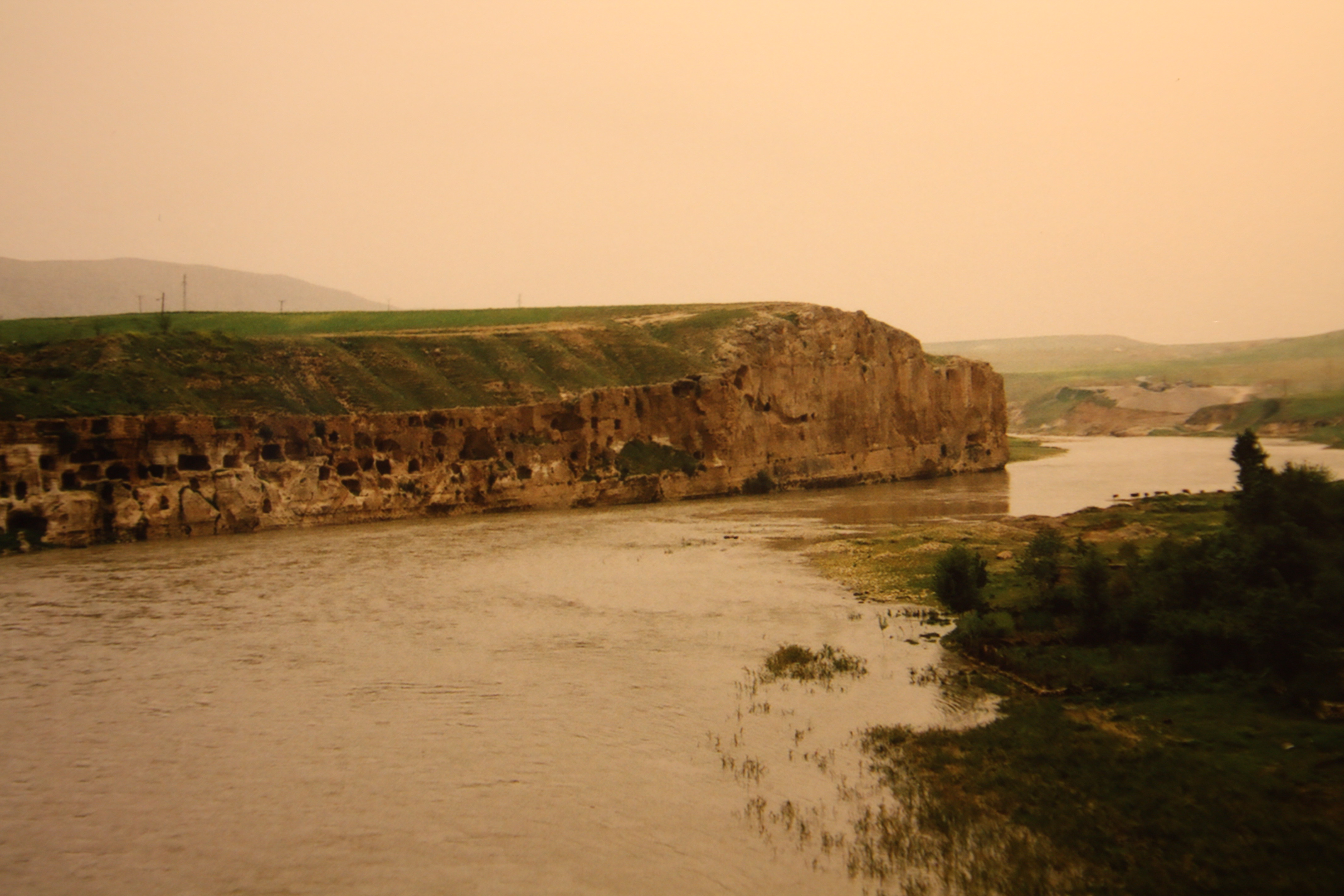 Caves - (old) Hasankeyf