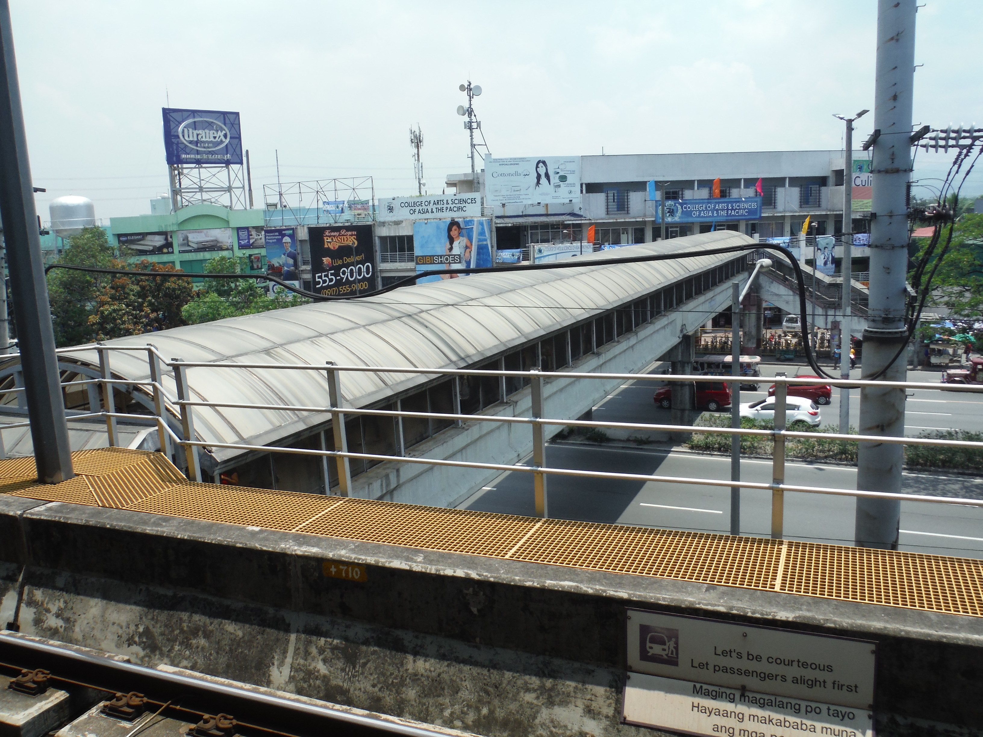 Santolan Station Footbridge - Pasig
