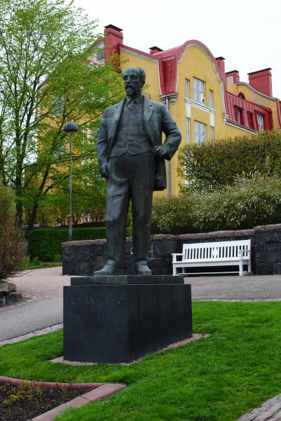 Juhani Ahon patsas - Helsinki