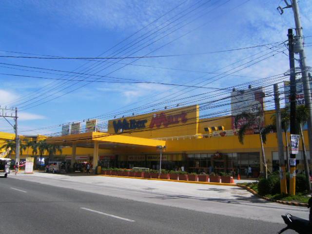 Walter Mart Guiguinto - Guiguinto