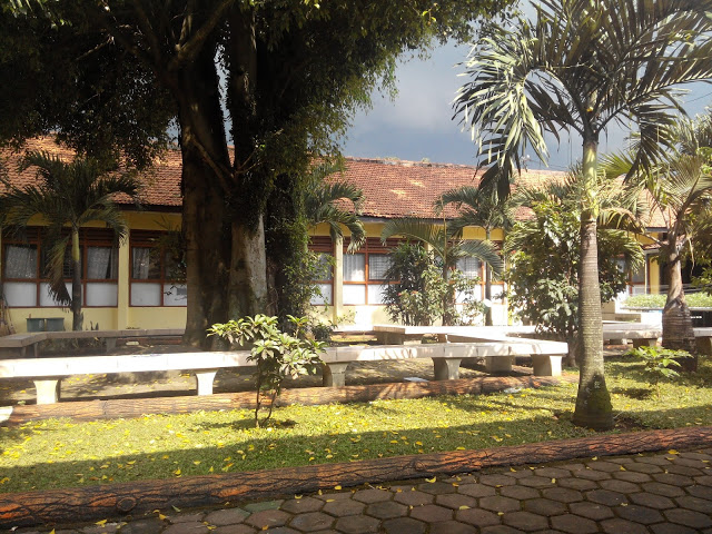 Taman Cinta SMA Negeri 22 Bandung - Bandung