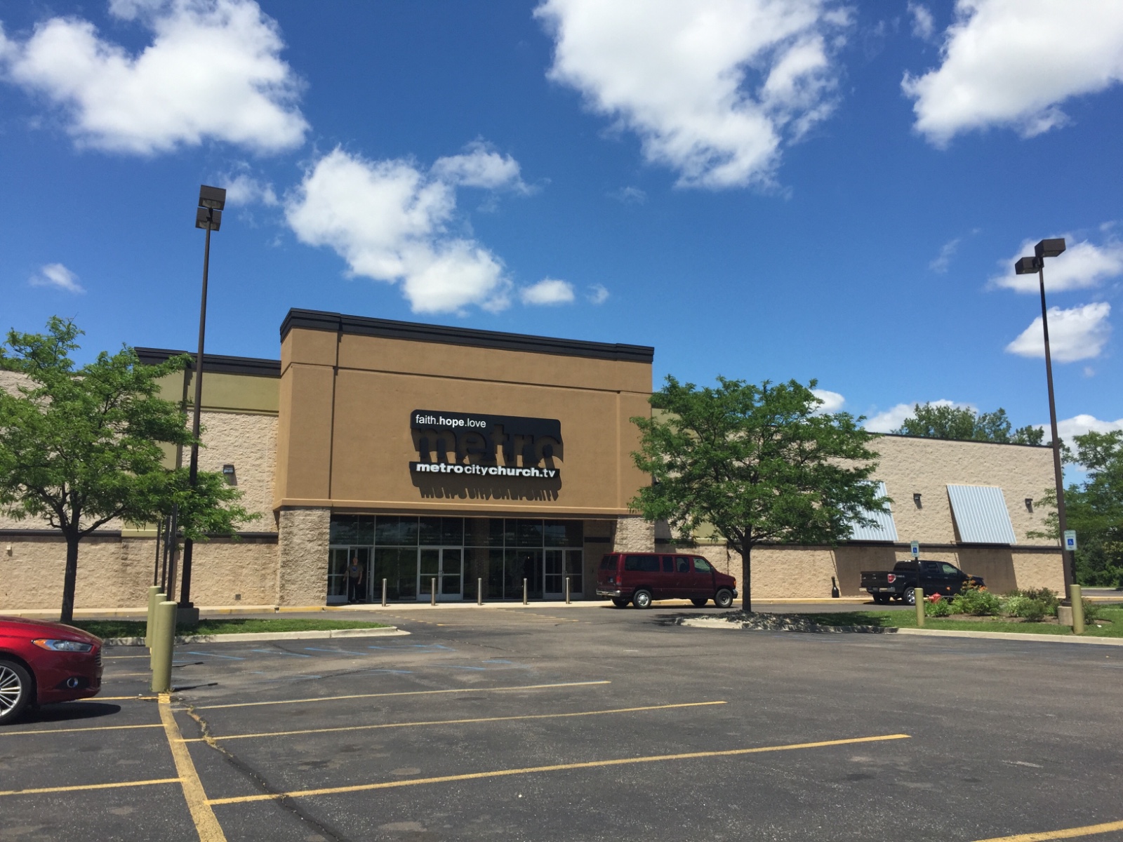 Metro South Church - Taylor, Michigan