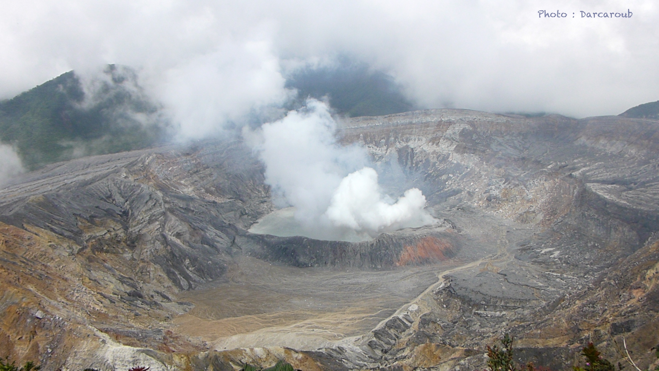Volcán Poás (2,708 m)