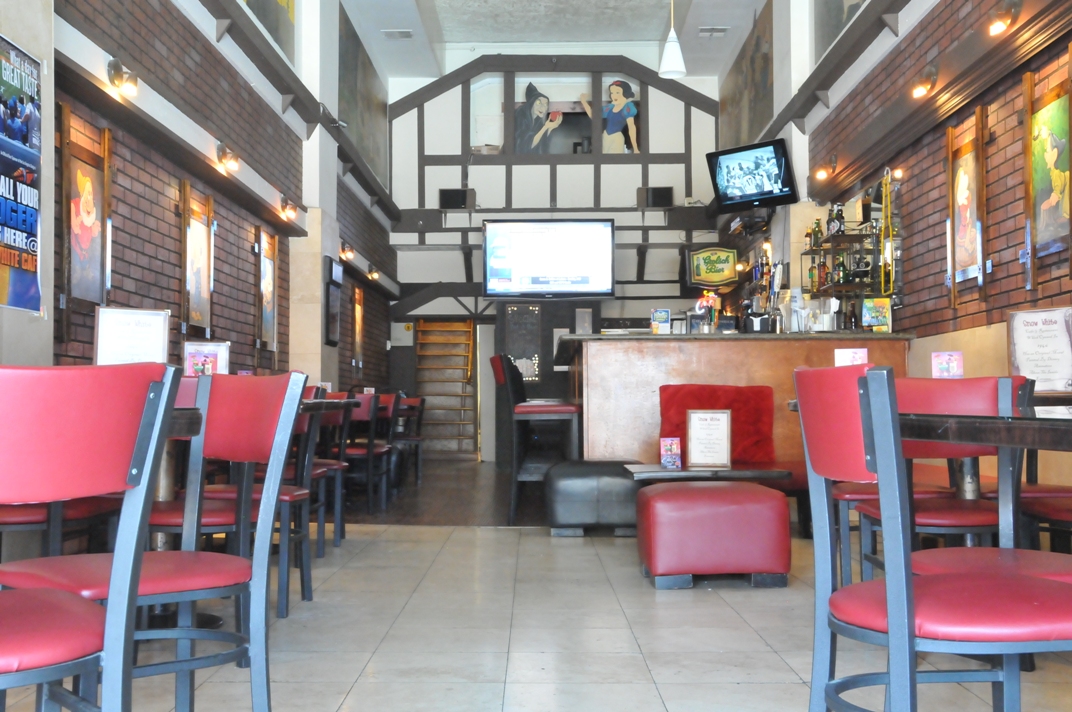 Snow White Cafe - Los Angeles, CA | restaurant, bar, interesting place