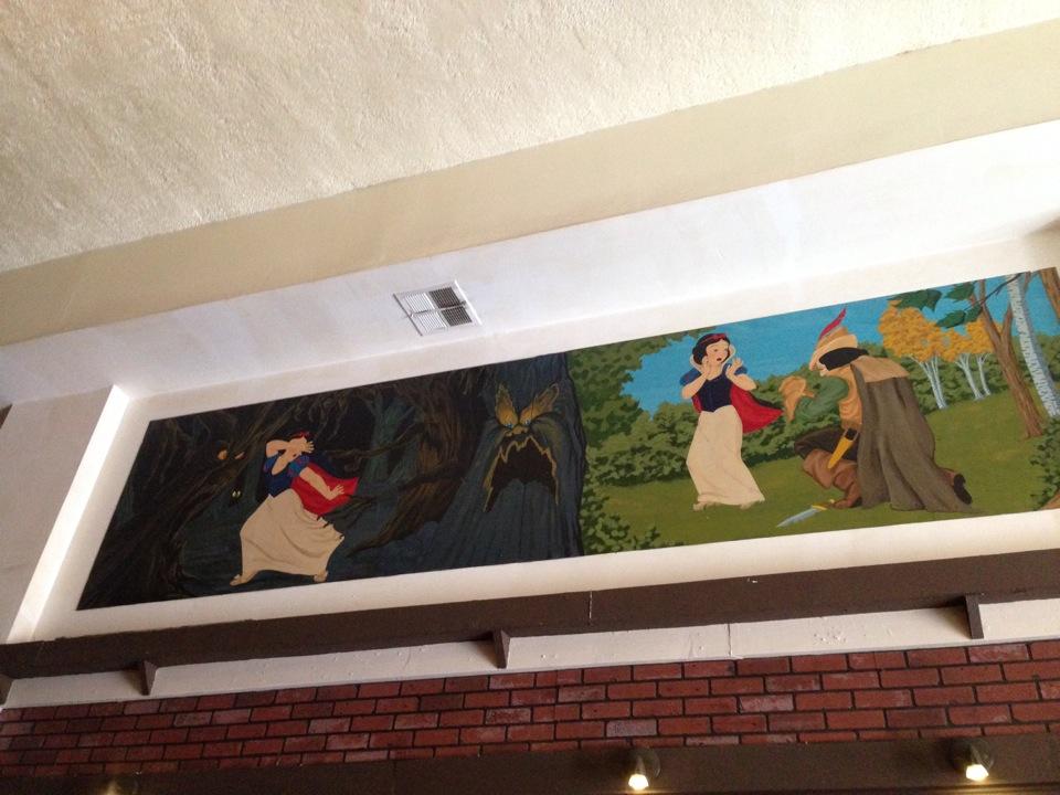 Snow White Cafe - Los Angeles, California | restaurant, bar ...