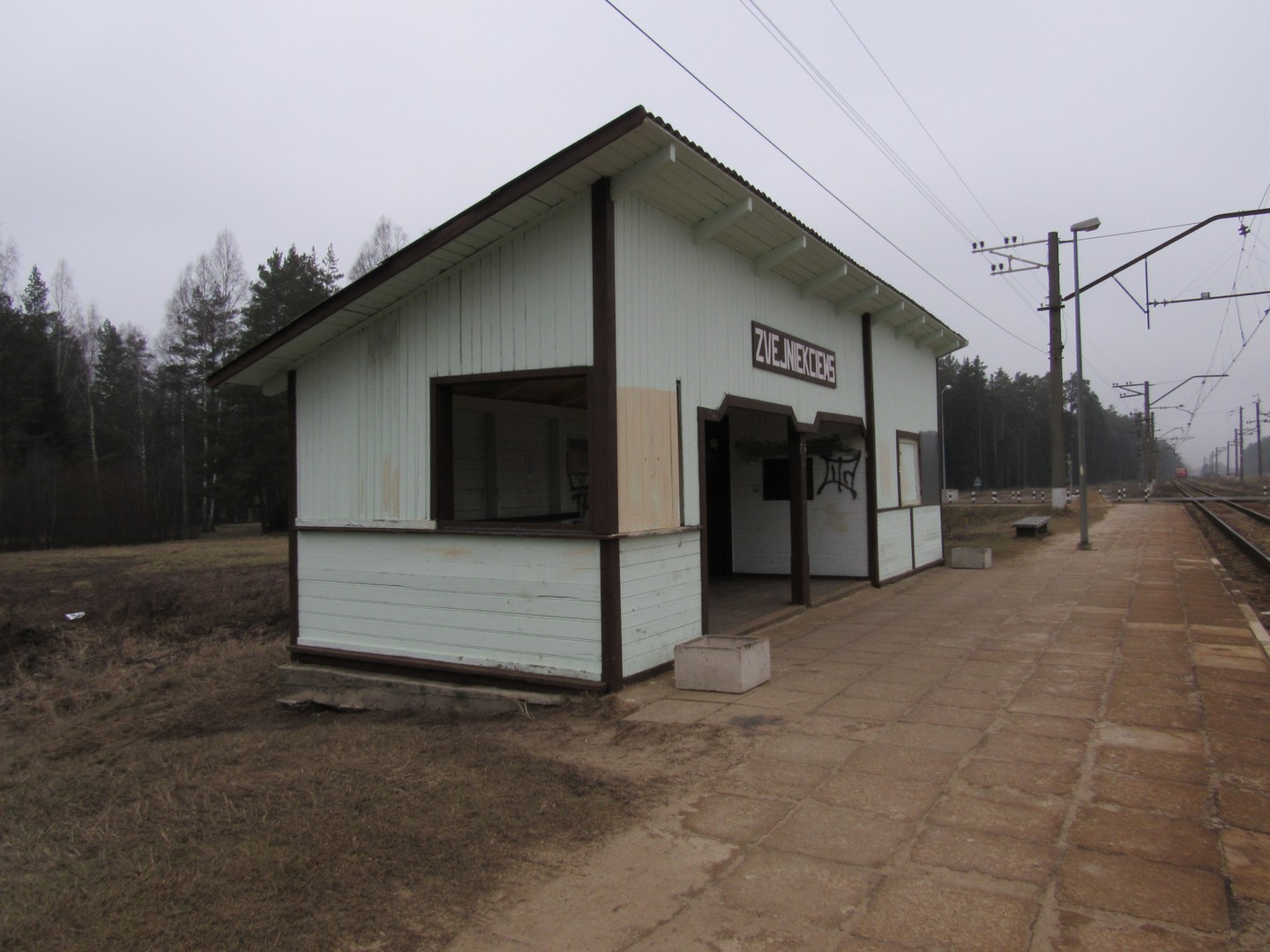 Haltepunkt Zvejniekciems | railway stop (en)