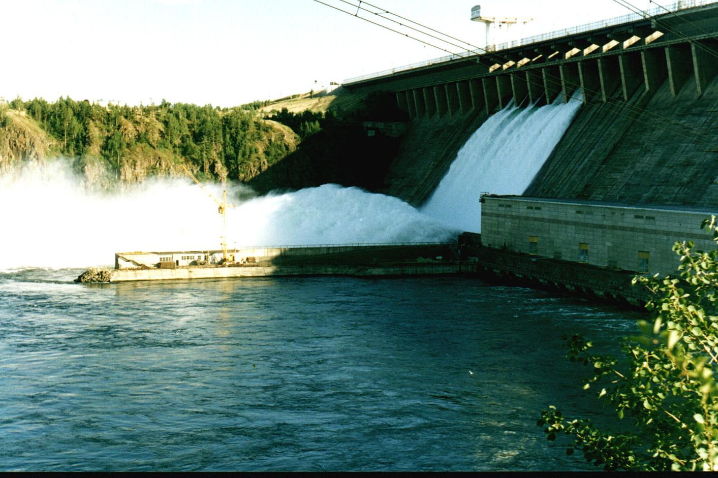 Bratsk hydroelectric plant - Bratsk