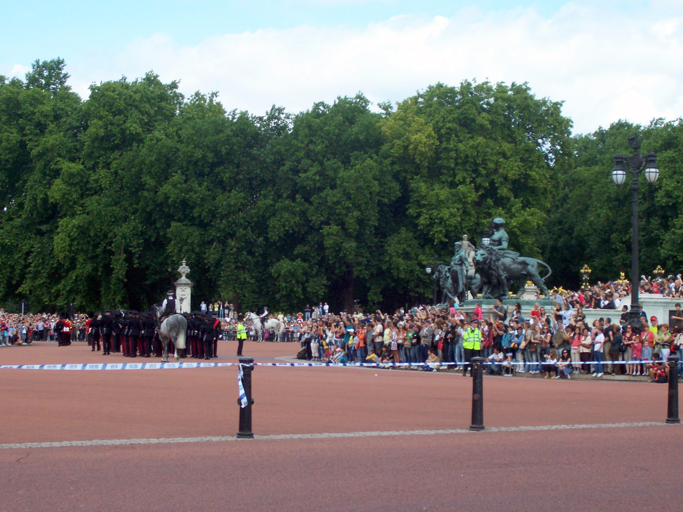 The Mall - London (English) | street, interesting place, tourist attraction