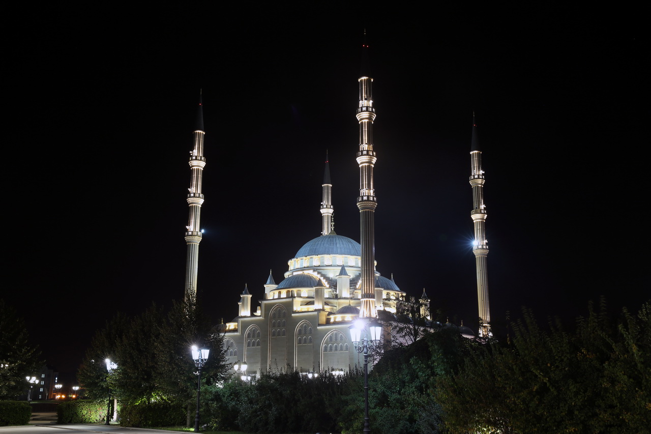 The Akhmad Kadyrov Heart of Chechnya Mosque - Grozny | 2008 ...