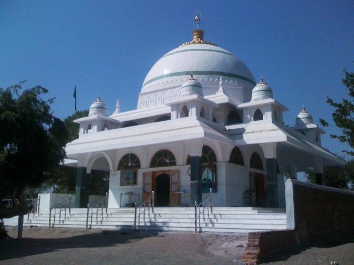 Dargah of Pir Mahmoodshah Bukhari Bawa - Bhadiyad